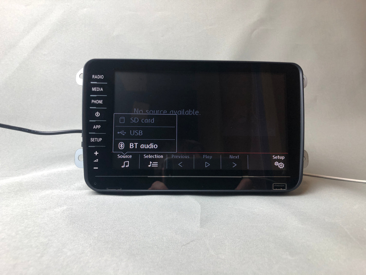 Volkswagen VW RCD 880 CarPlay and Android Car Navigation System Multim ...
